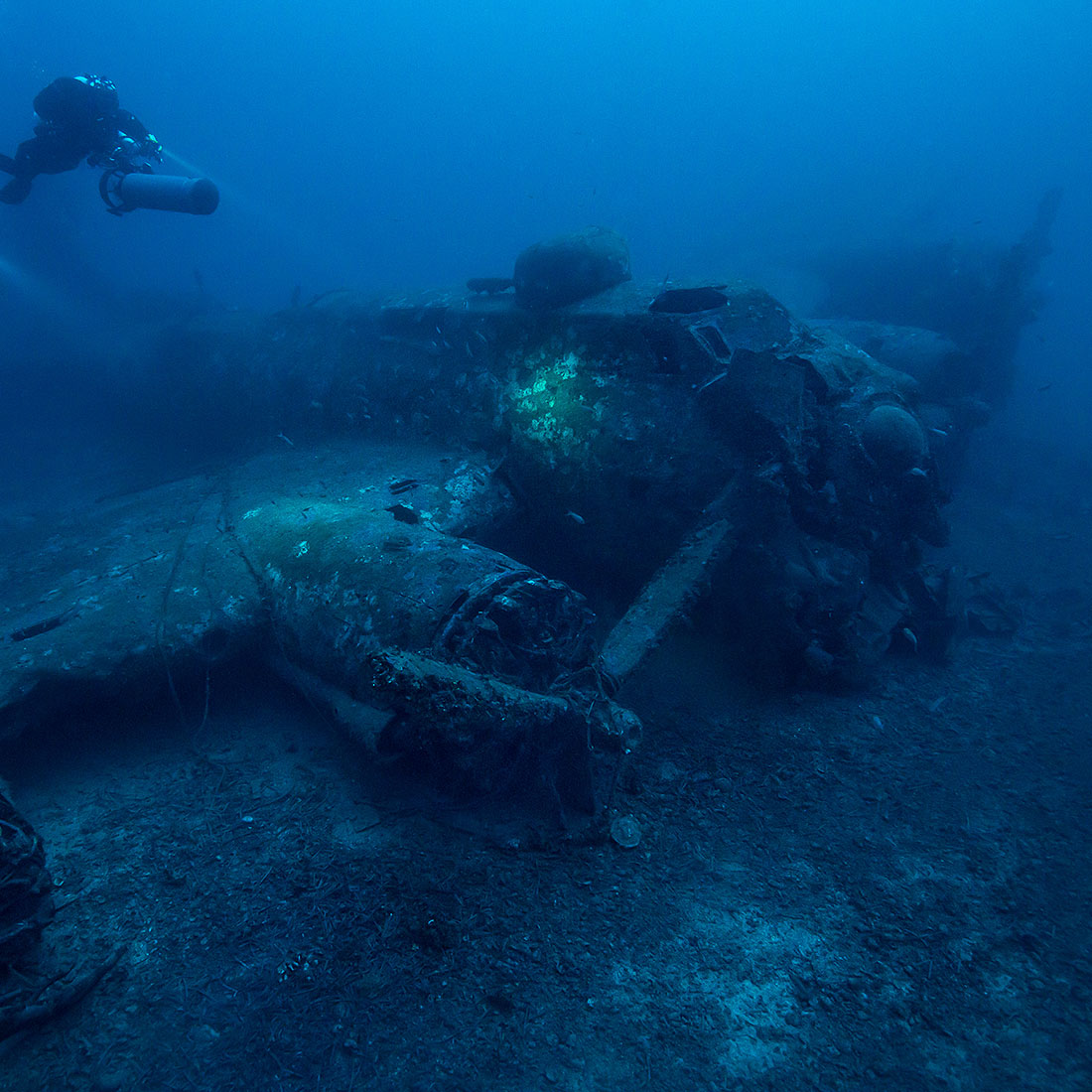 B-17 Diving Center ISSA - Scuba Diving Vis Croatia